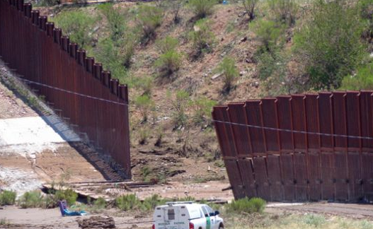 Repairs to downed border fence top $700,000 | 12news.com