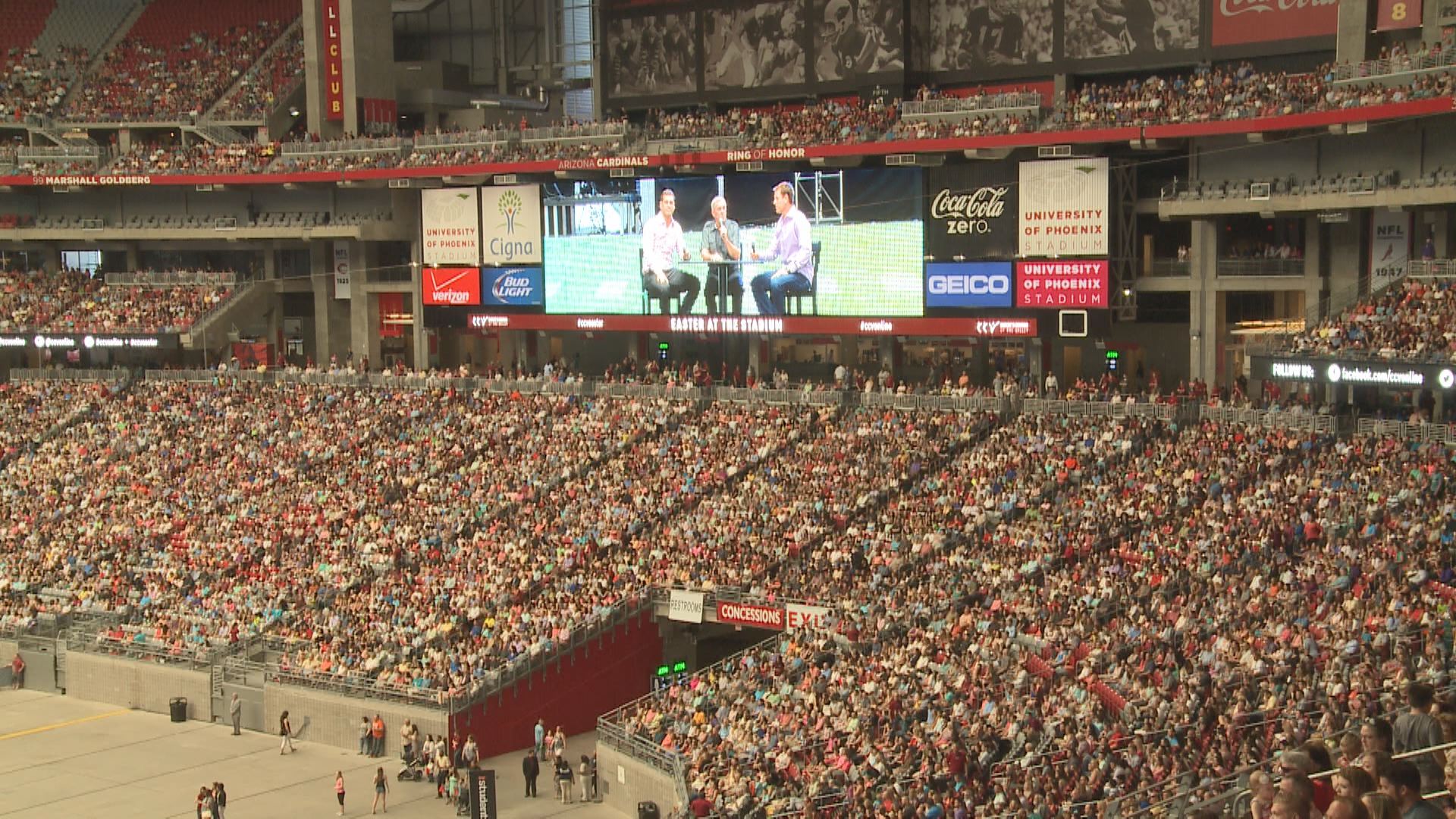 Church holds Easter service at University of Phoenix Stadium | 12news.com