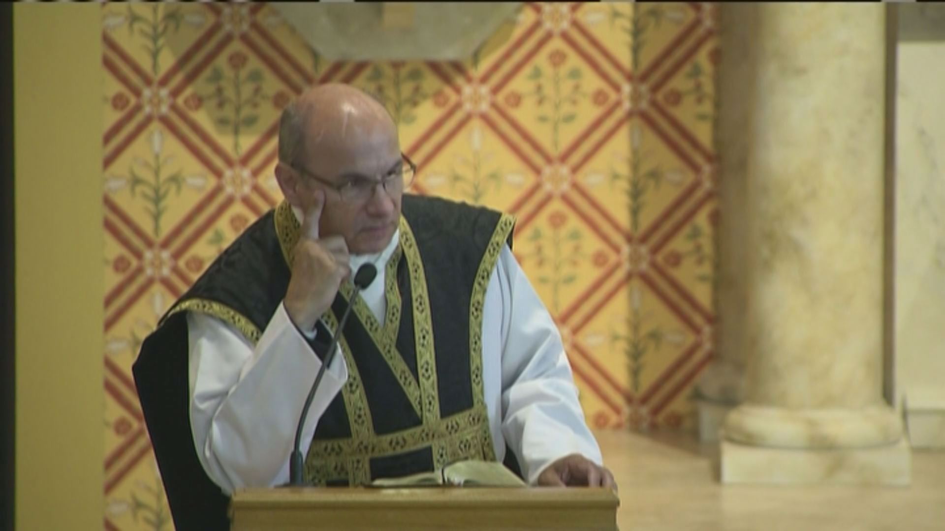 Latin mass on anniversary of slain Phoenix Priest | 12news.com