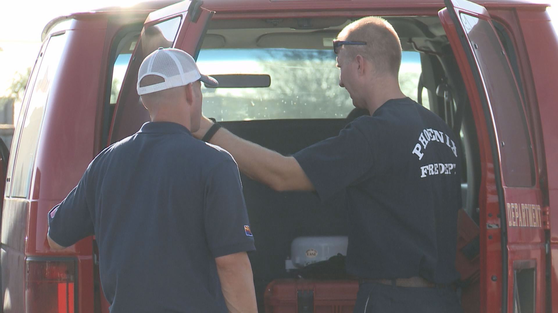 Phoenix firefighters, officers return safely from CA | 12news.com