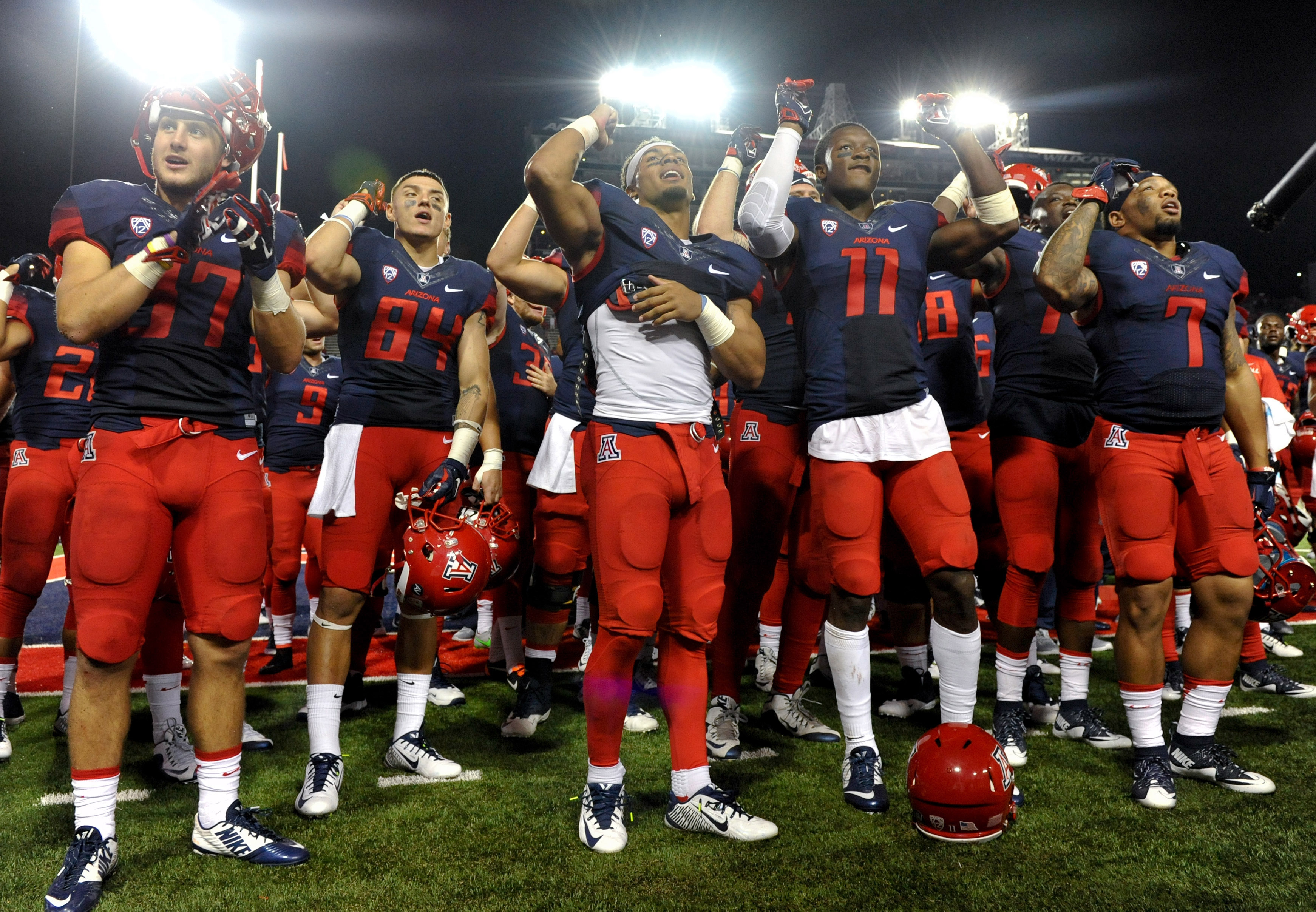 U of A signs 22 in football recruiting class | 12news.com