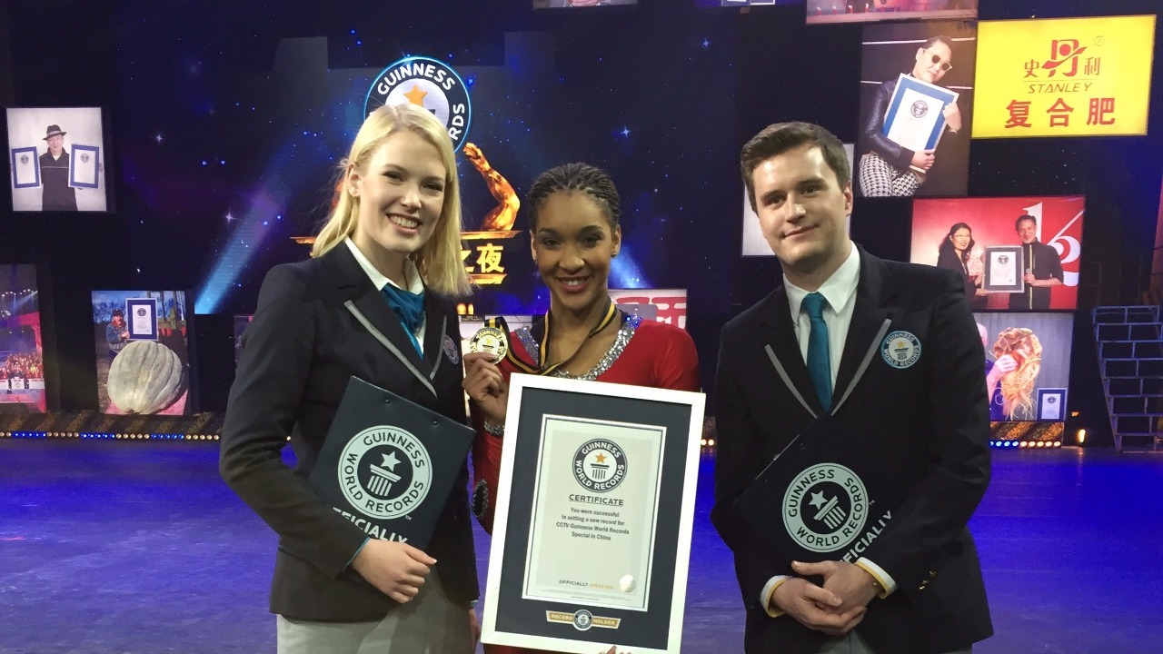 U.S. 'Limbo Queen' shows everyone how to get down; breaks world record ...