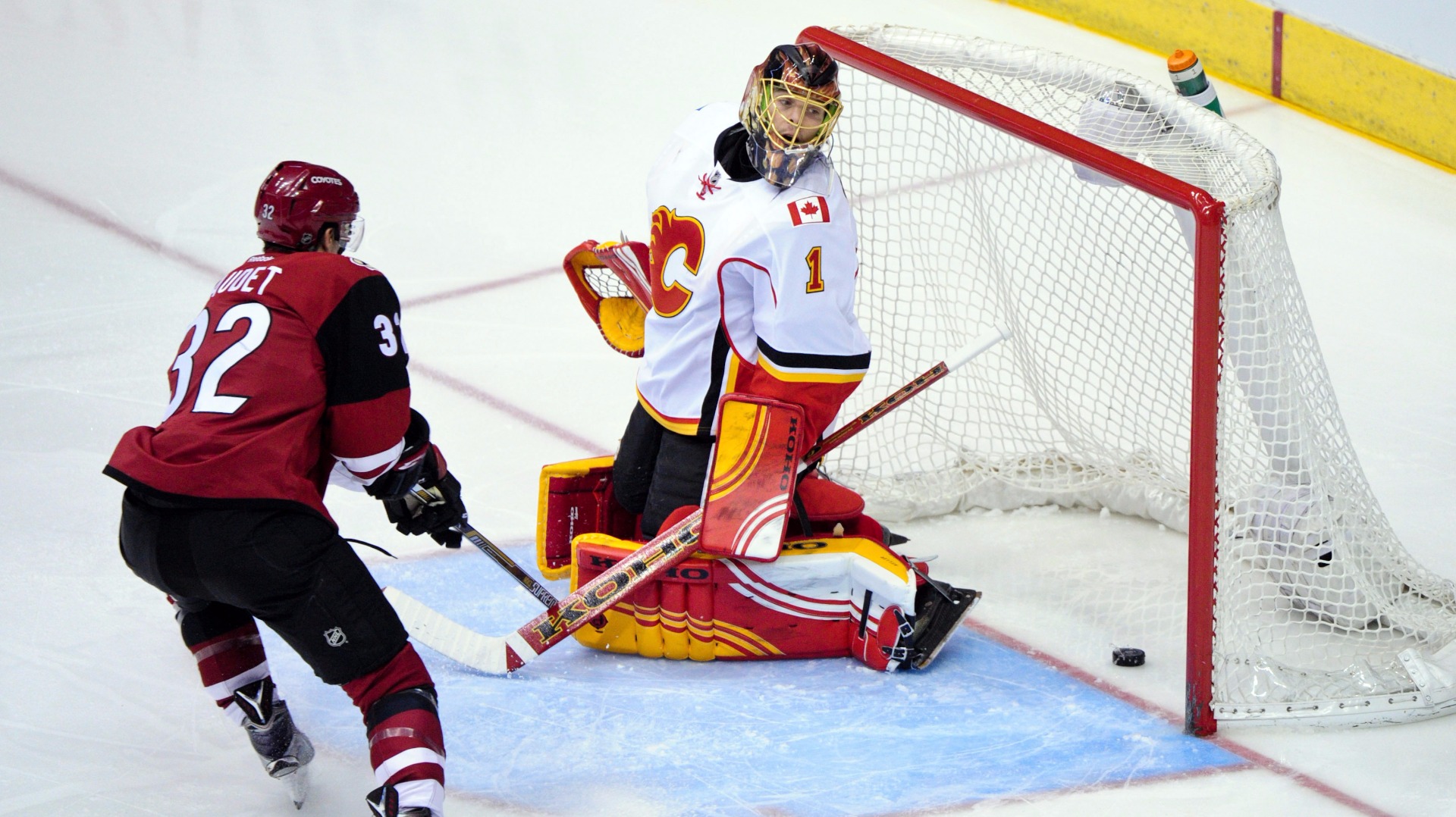 Arizona Coyotes re-sign forward Tyler Gaudet | 12news.com