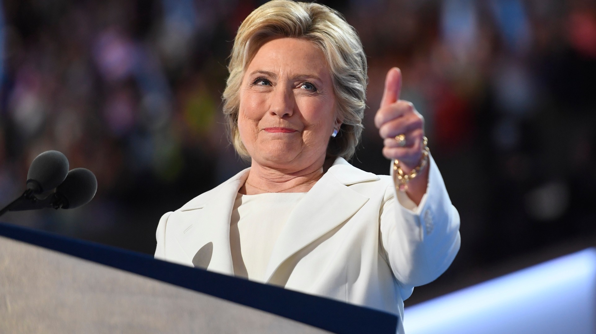 What did Hillary Clinton's body language say? | 12news.com