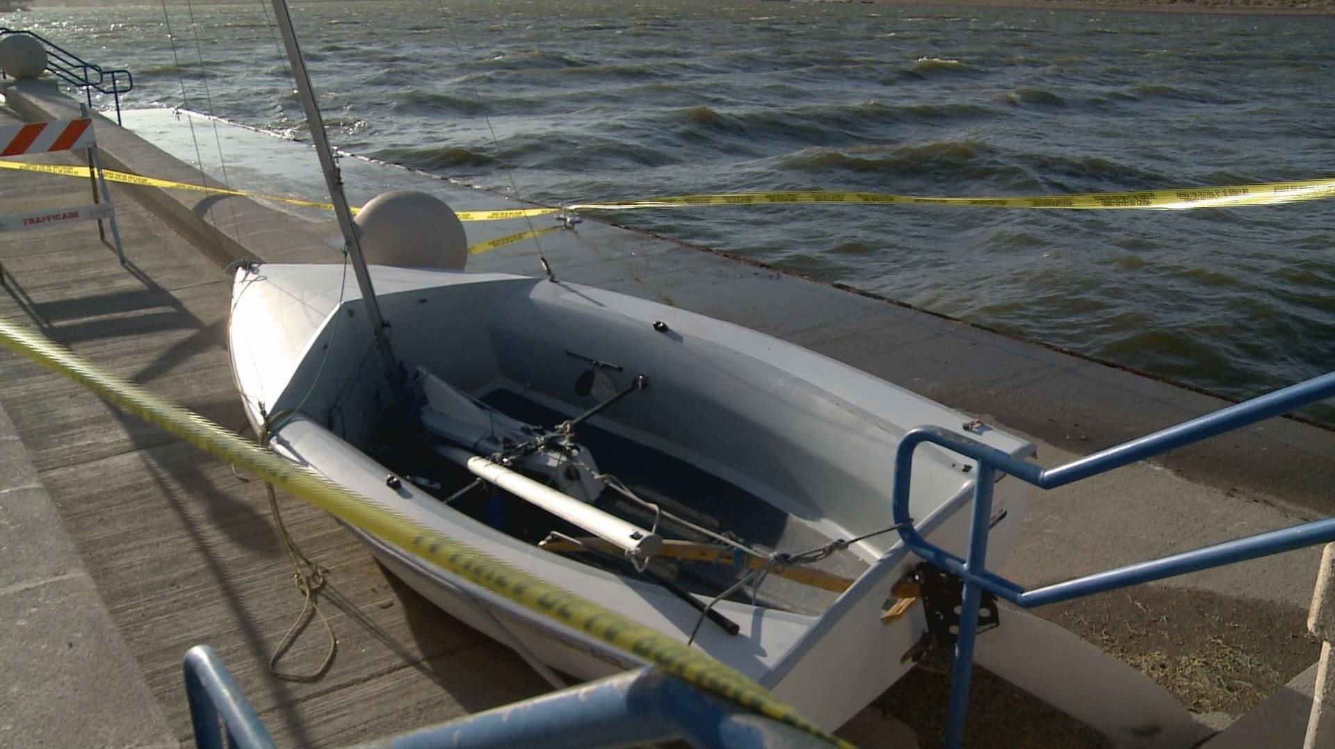 Pair of sailors survives wind, whitecaps on Tempe Town Lake | 12news.com