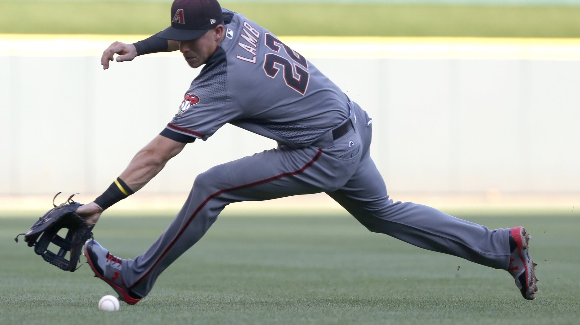 D-Backs fall to Reds 4-3 in 11 as Martinez hurts hand in debut | 12news.com